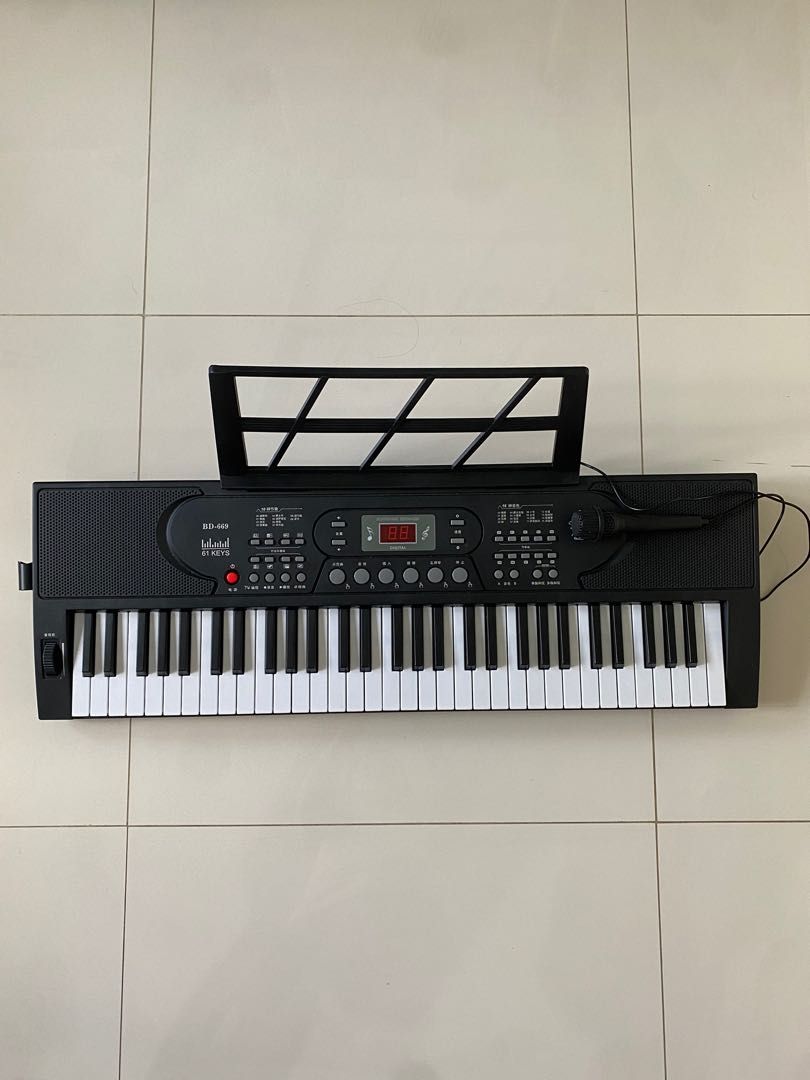BD 669 Keyboard, Hobbies & Toys, Music & Media, Musical Instruments on ...