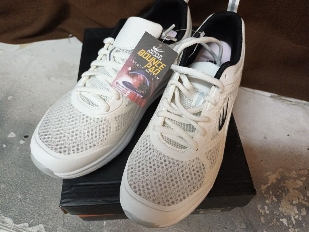 BRAND NEW WORLD BALANCE, Women's Fashion, Footwear, Sneakers on Carousell