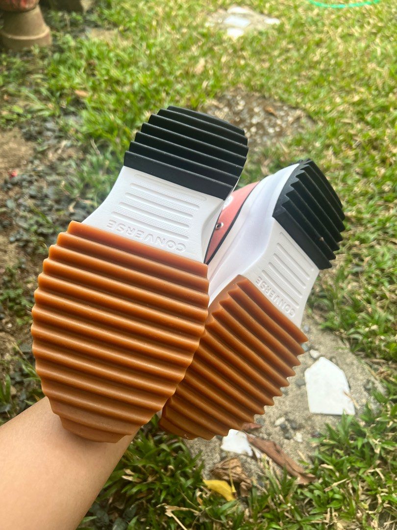 Converse dual color, Women's Fashion, Footwear, Sneakers on Carousell