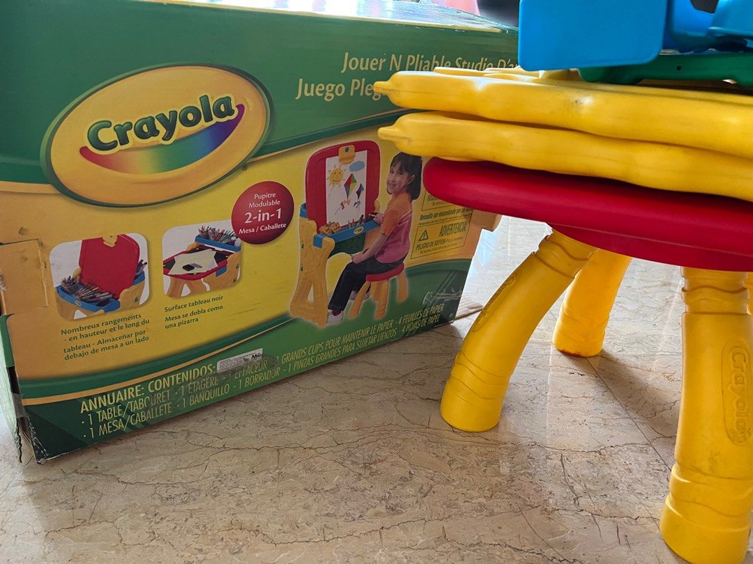 Crayola Drawing Big Easel with chair, Babies & Kids, Infant Playtime on ...