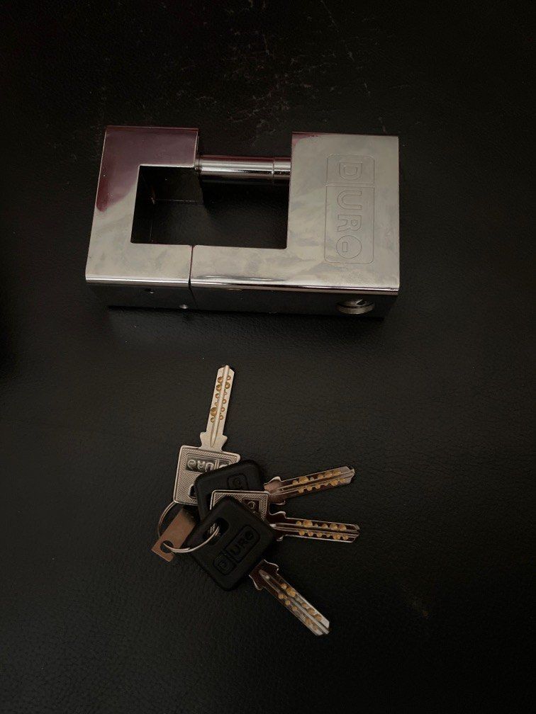 Duro Art 833 HDB Gate Lock, Furniture & Home Living, Security & Locks ...
