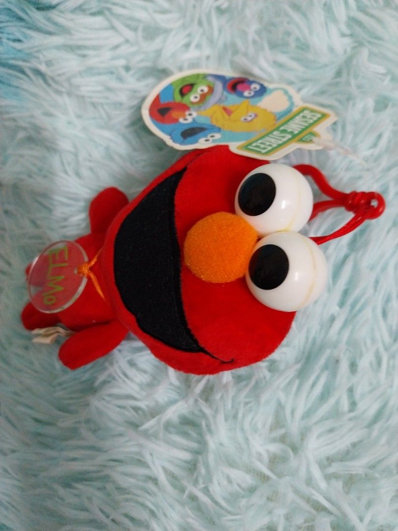 Elmo Sesame Street keychain, Hobbies & Toys, Toys & Games on Carousell