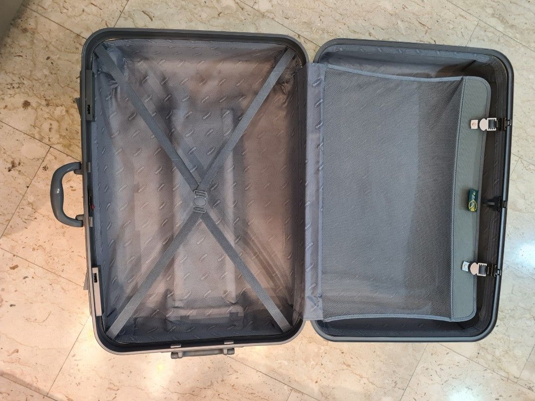 Eminent large luggage, Hobbies & Toys, Travel, Luggage on Carousell