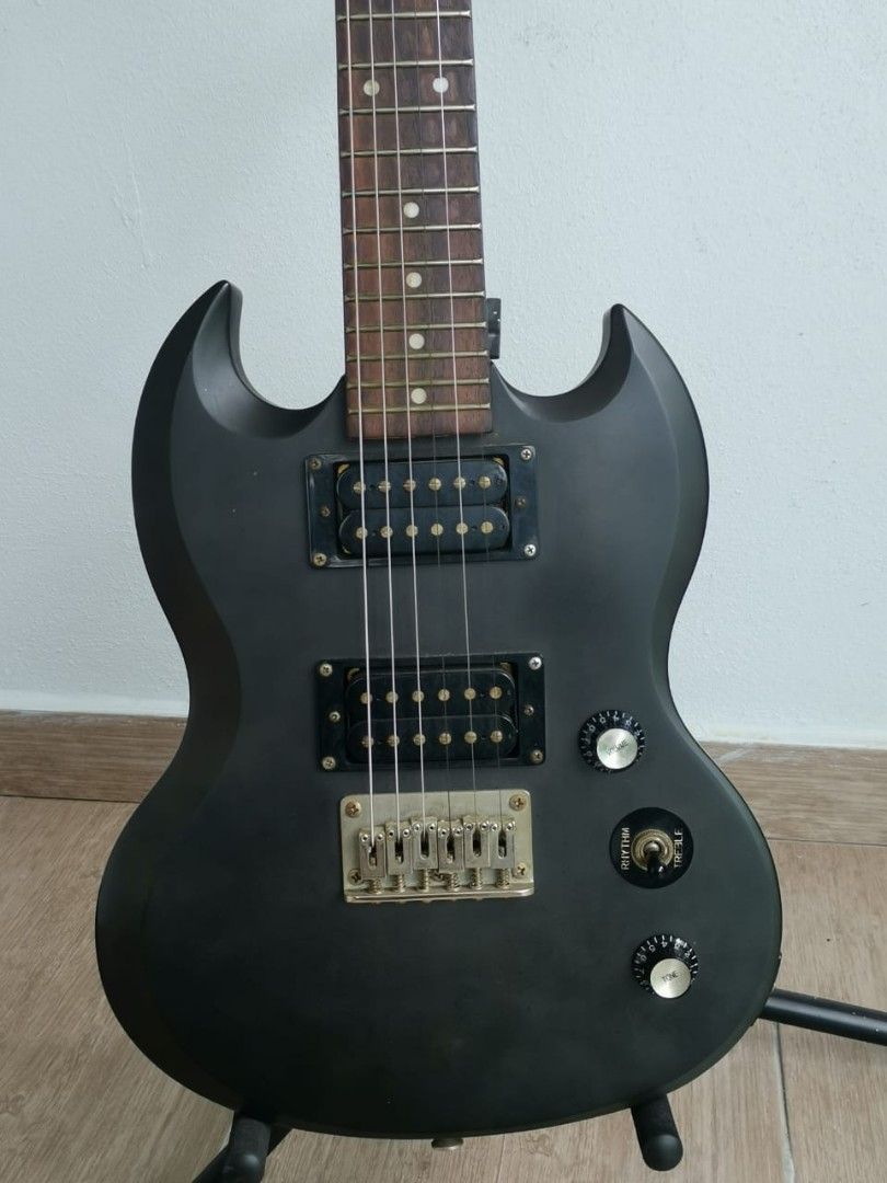Epiphone SG Limited edition, Hobbies & Toys, Music & Media, Musical ...