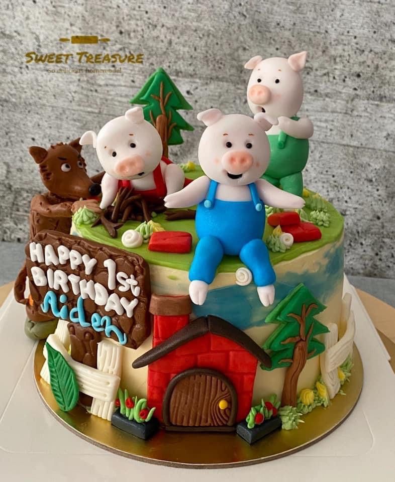 Fairy tales cake - Little Red Riding hood / Three Little pigs & the bad ...