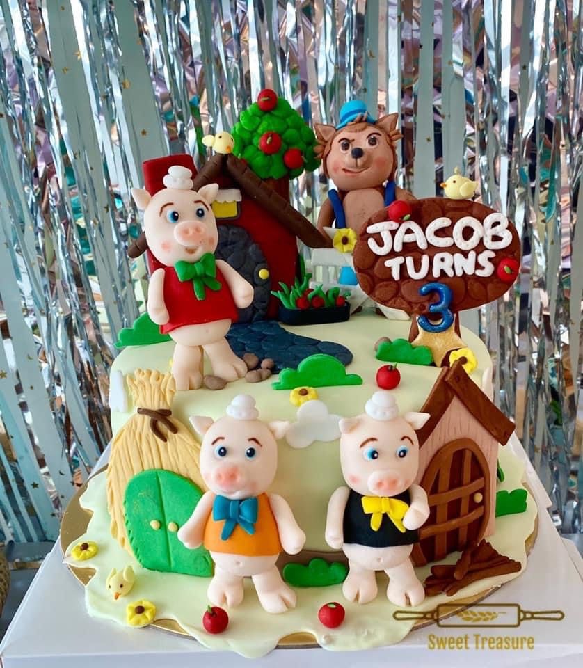 Fairy tales cake - Little Red Riding hood / Three Little pigs & the bad ...