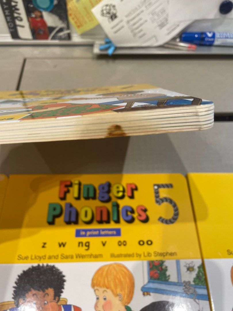 Finger Phonics (1-7), Hobbies & Toys, Books & Magazines, Children's ...