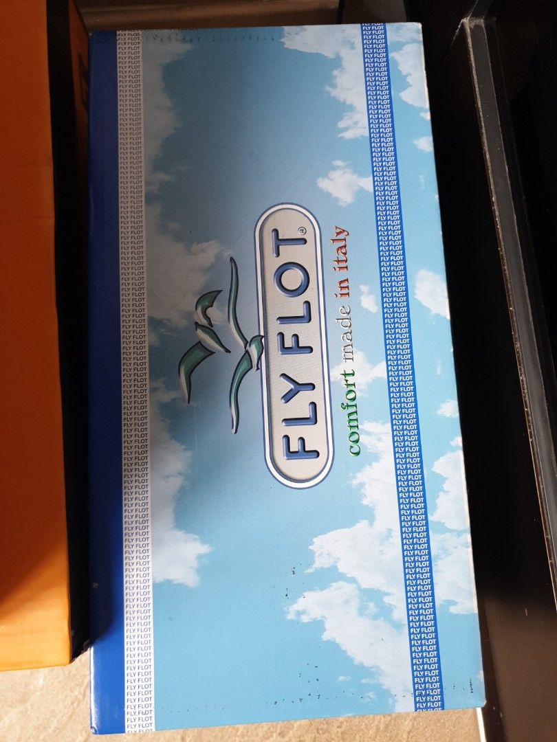 Fly Flot, Men's Fashion, Footwear, Flipflops and Slides on Carousell