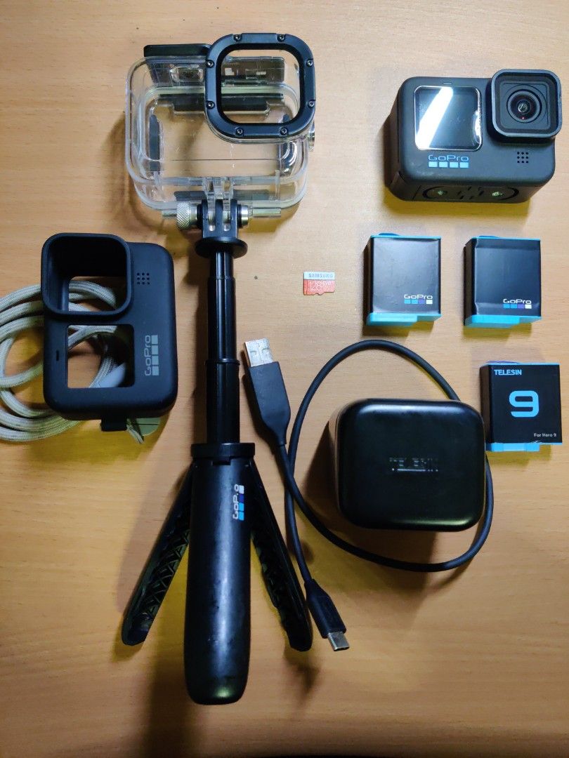 Gopro 10 black with underwater casing, Photography, Cameras on Carousell
