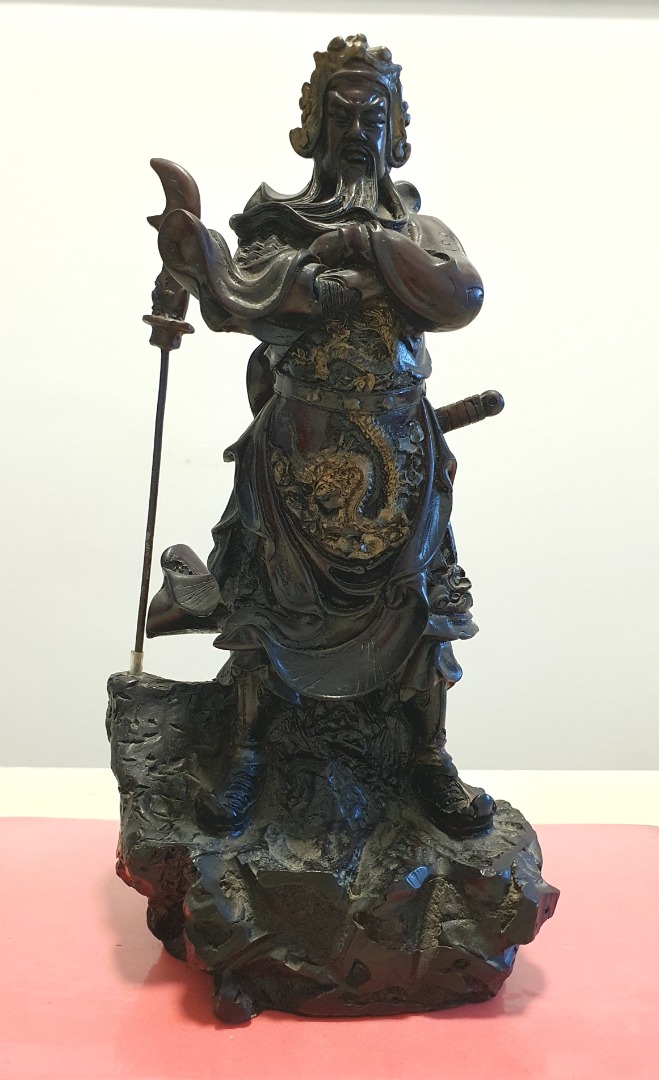 Guan Yu statue, Hobbies & Toys, Memorabilia & Collectibles, Religious ...