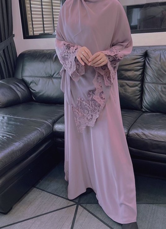 Hamnah Lace Dubai Abaya, Women's Fashion, Muslimah Fashion, Kaftans ...