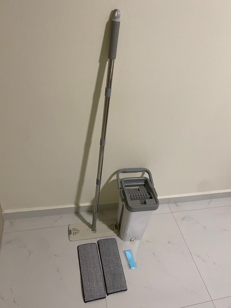Hands-free Self cleaning Magic Flat Mop and Bucket, Furniture & Home ...
