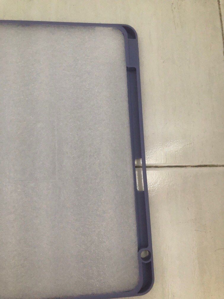 iPad 10.9 inch casing, Mobile Phones & Gadgets, Mobile & Gadget ...