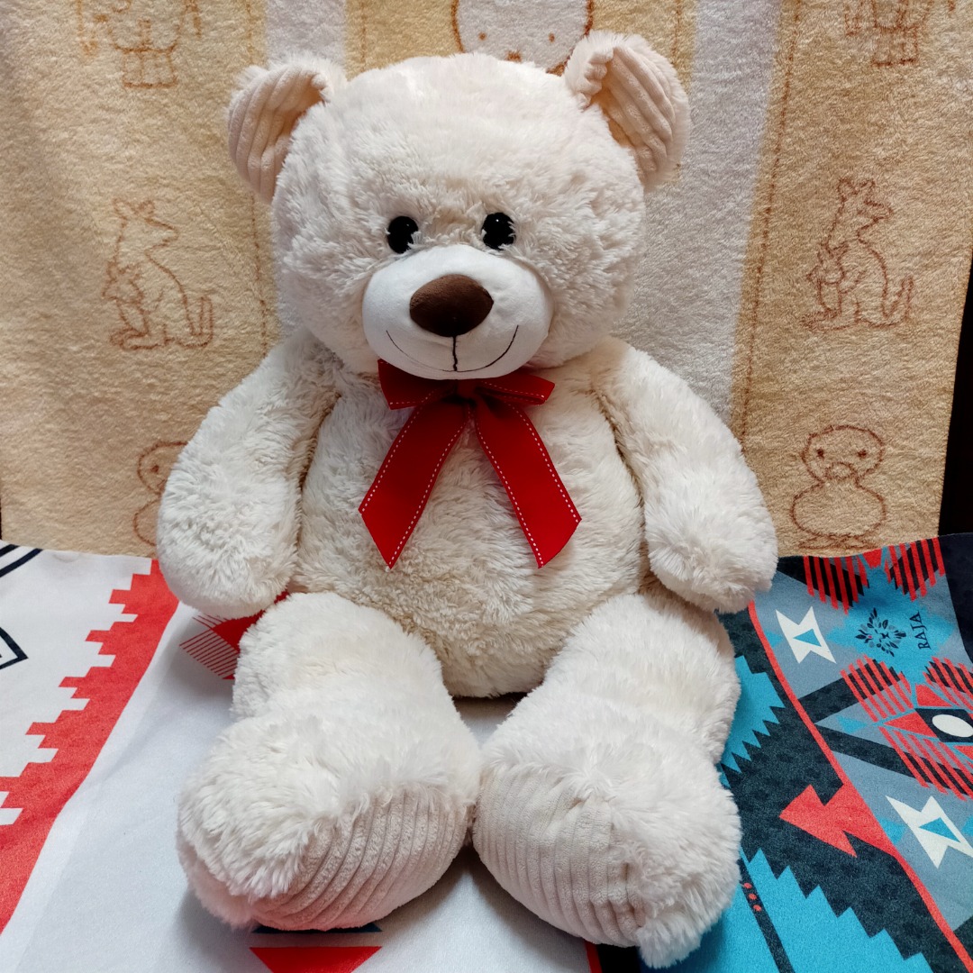 Jumbo Teddy Bear, Hobbies & Toys, Toys & Games on Carousell