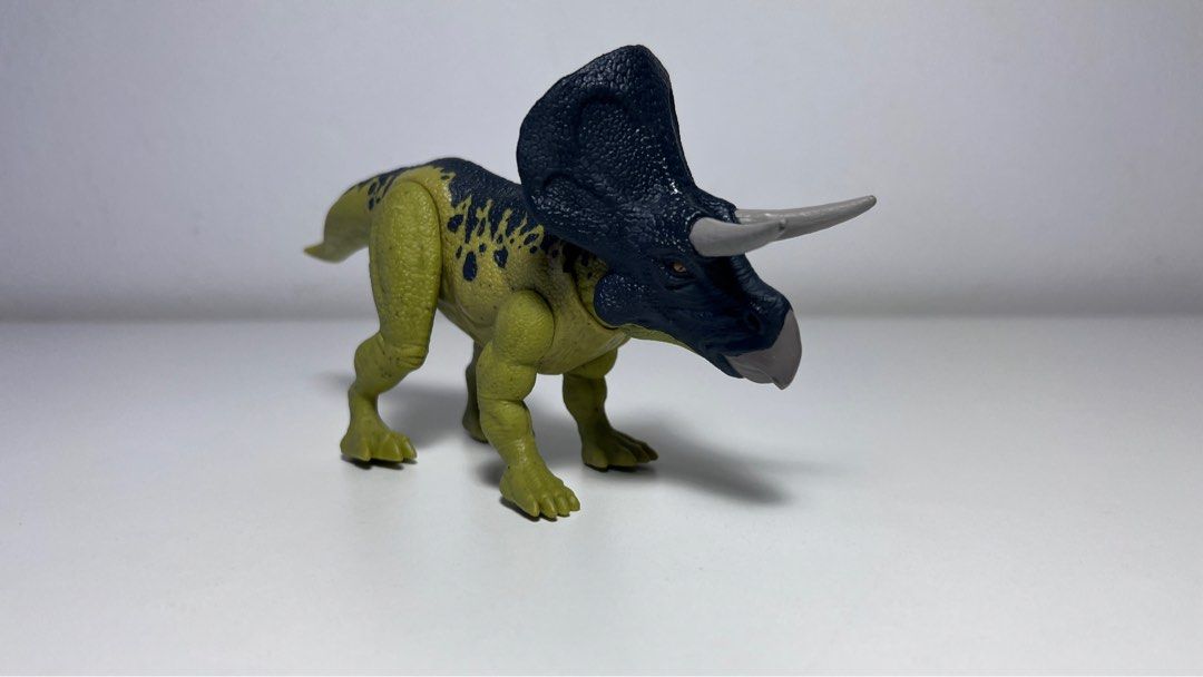 Jurassic World Zuniceratops, Hobbies & Toys, Toys & Games on Carousell