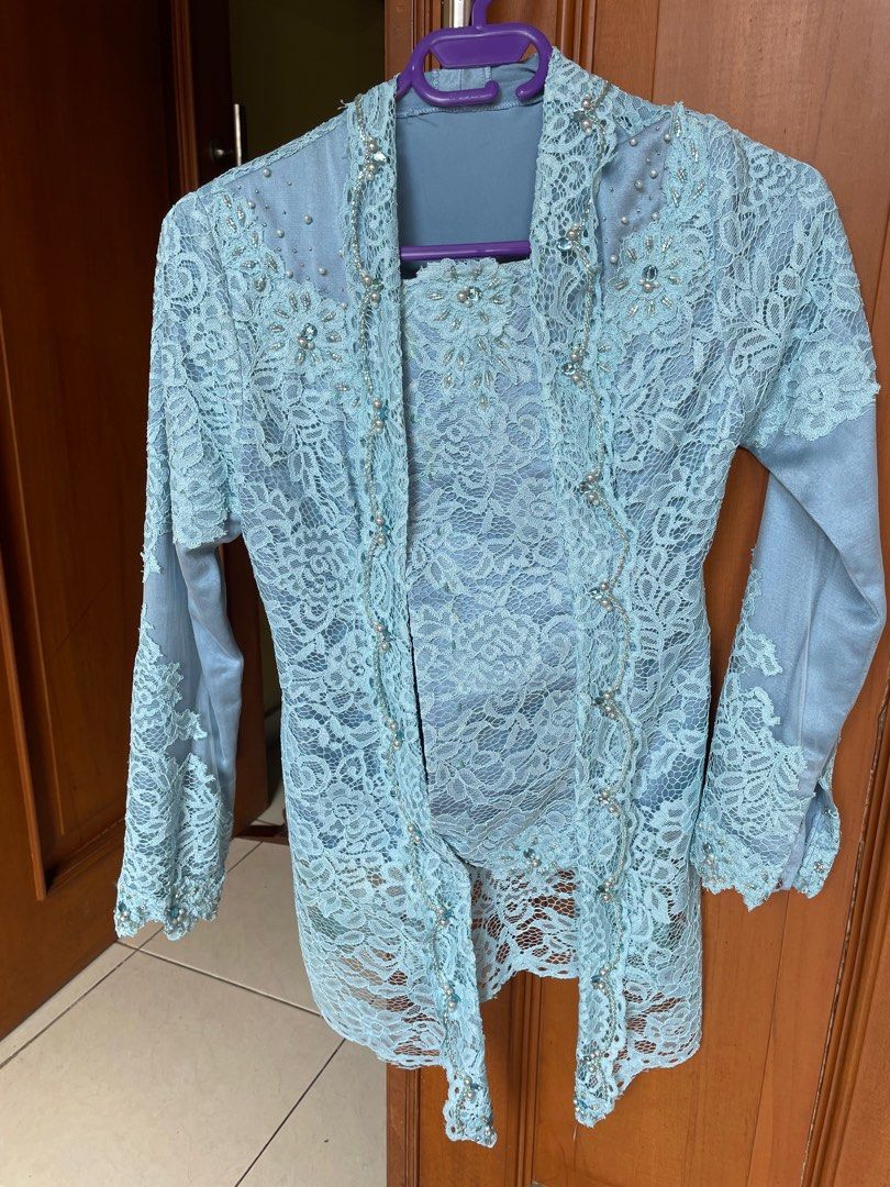 Kebaya brokat biru kondangan wisuda, Fesyen Wanita, Pakaian Wanita ...