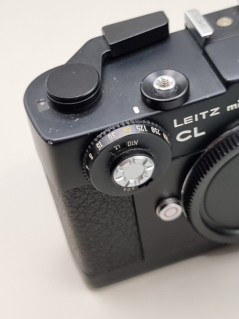 Leitz Minolta CL (Leica CL), Photography, Cameras on Carousell