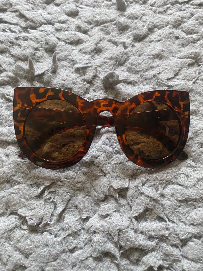 Leopard Print Tita shades/sunglasses, Women's Fashion, Watches ...
