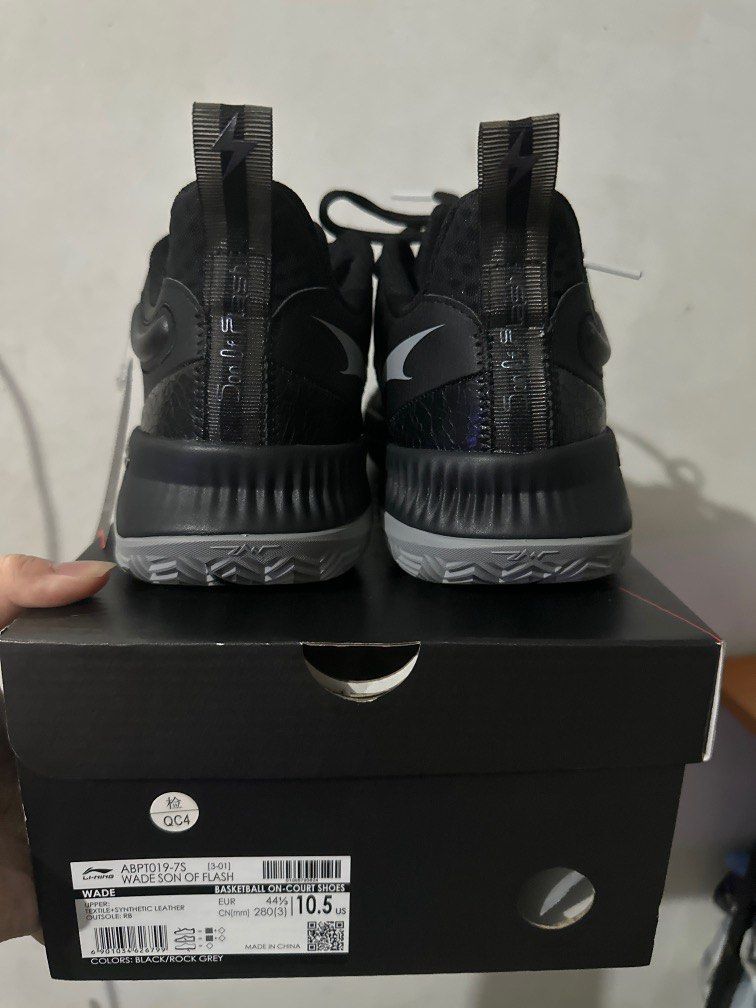 Li ning son of flash black lining, Men's Fashion, Footwear, Sneakers on ...