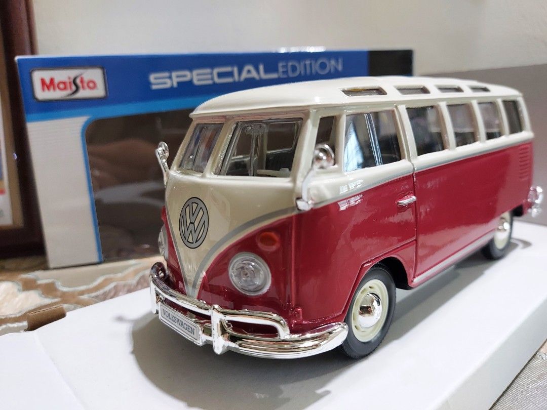 Maisto Volkswagen Van "Samba" Bus (1/25)(1/24) model toy car, Hobbies ...