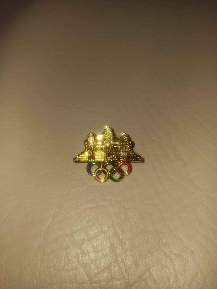 Major Sports Pins, Medals, and Commemorative Coin, Hobbies & Toys ...