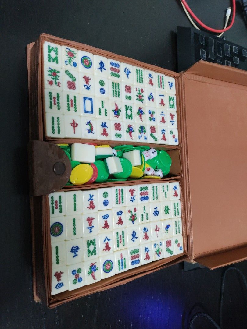 Mini Mahjong Set, Hobbies & Toys, Toys & Games on Carousell