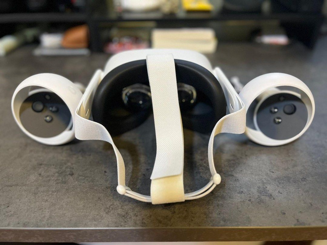 Oculus Quest 2, Video Gaming, Gaming Accessories, Virtual Reality on ...