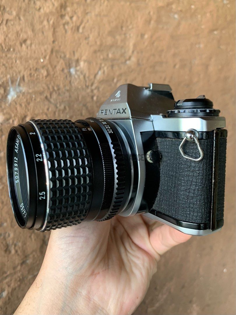 PENTAX ME + SMC PENTAC MACRO 50mm f4, Photography, Cameras on Carousell