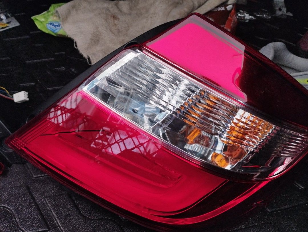 Perodua Bezza Lampu Original, Auto Accessories on Carousell