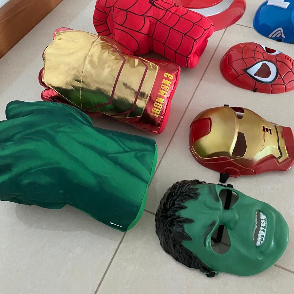 Photo booth prop superhero glove & mask, Hobbies & Toys, Toys & Games ...