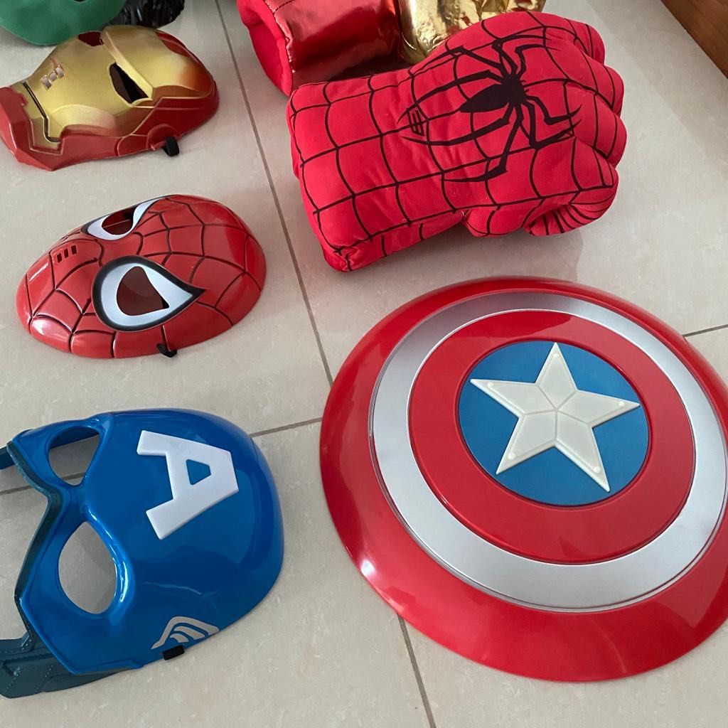 Photo booth prop superhero glove & mask, Hobbies & Toys, Toys & Games ...