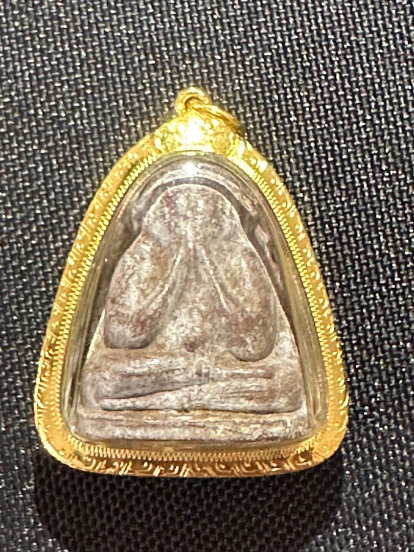 Phra Pidta Lp Tim Wat Lahanrai, Hobbies & Toys, Memorabilia ...