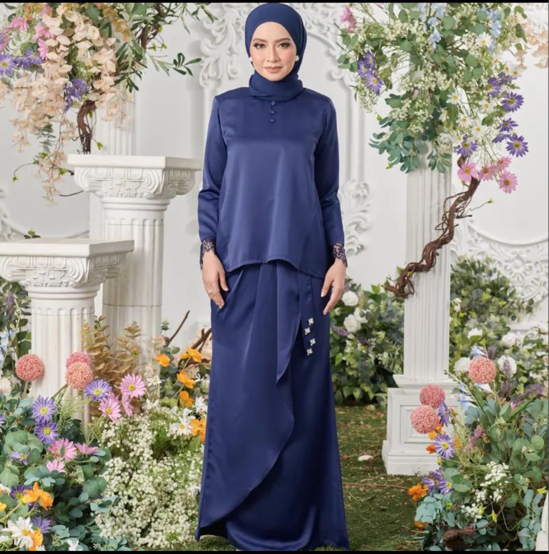 Qaamnie Inara Kurung, Women's Fashion, Muslimah Fashion, Baju Kurung ...