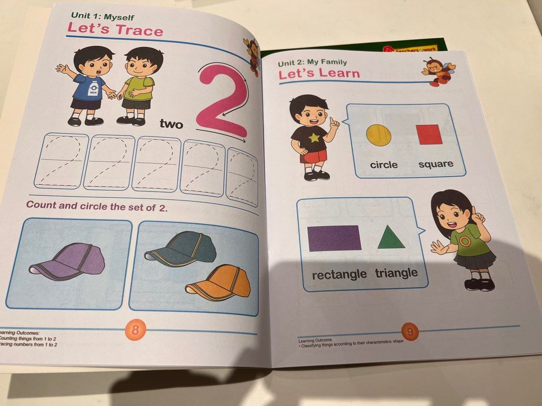 Rainbow Maths (student and activity book), 興趣及遊戲, 書本 & 文具, 書本及雜誌 - 補充練習 - Carousell