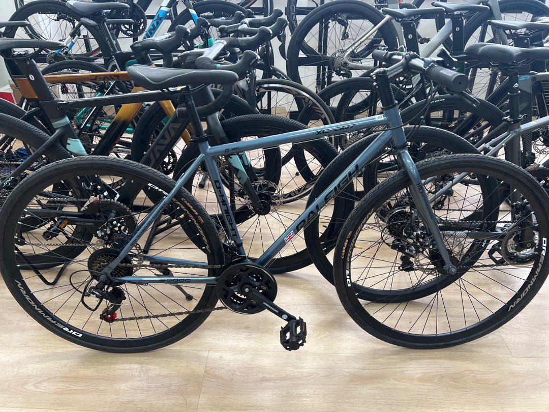 Raleigh hybrid bike straight bar road bike shimano gear disc brake ...