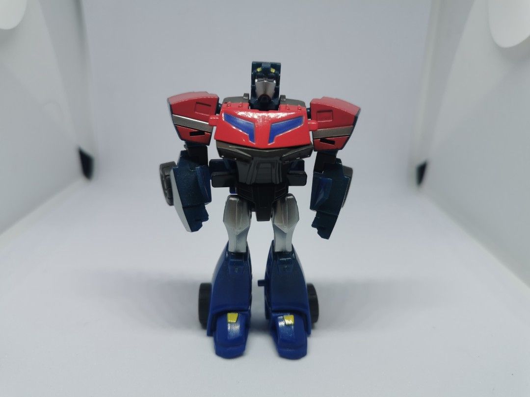 Rare Optimus Primes (legend class), Hobbies & Toys, Toys & Games on ...