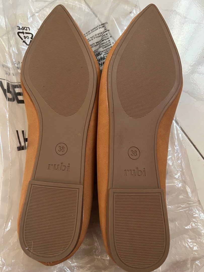 Rubi Flat Shoe, Women's Fashion, Footwear, Flats on Carousell