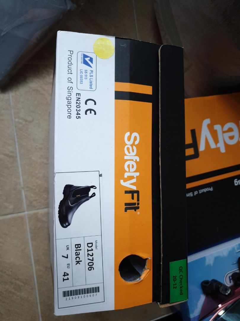 Safety Fit Safety Shoes, Men's Fashion, Footwear, Boots on Carousell