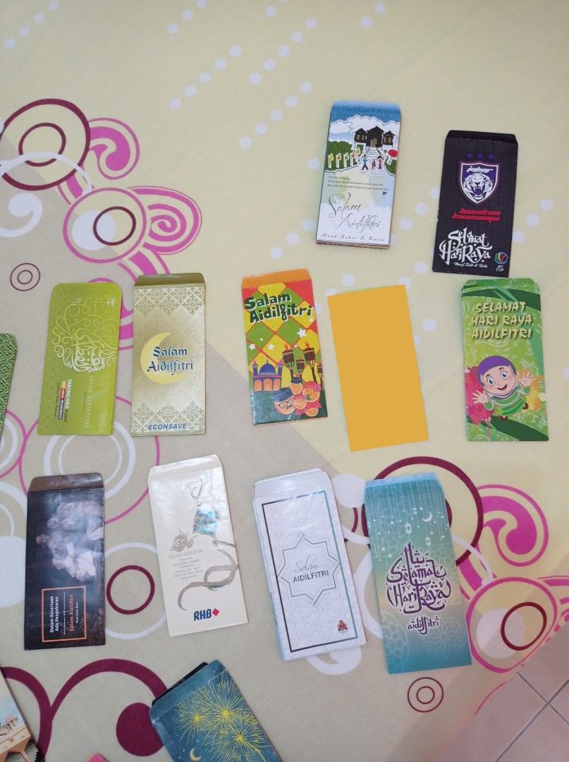 Sampul Duit Raya - lebih dari 100 keping, Hobbies & Toys, Stationery ...
