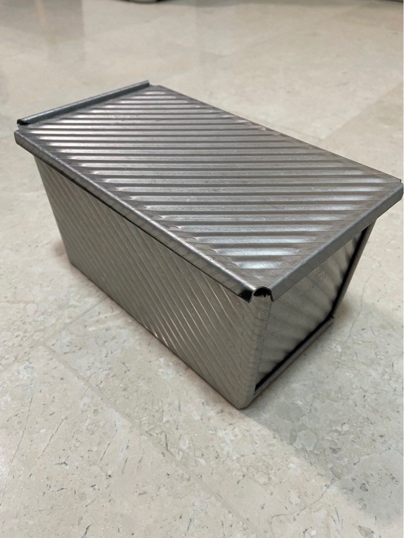 Sanneng Toast Mold 450G, Furniture & Home Living, Kitchenware ...