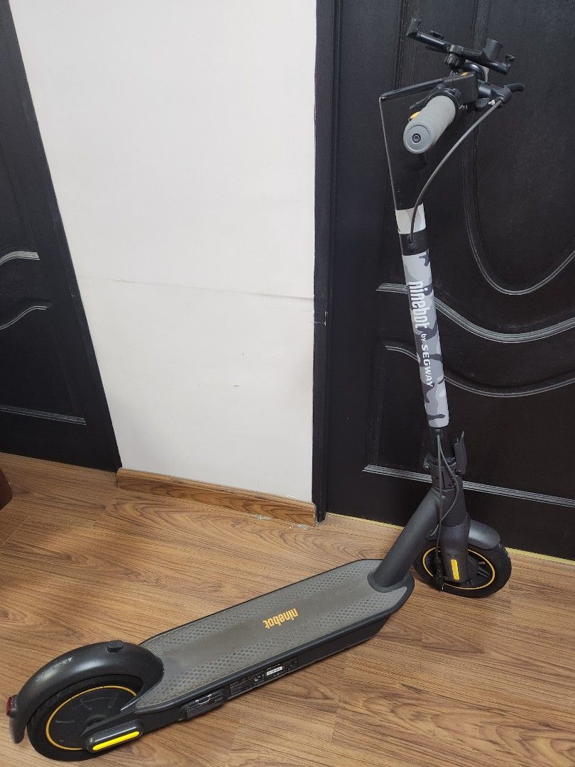 Segway Ninebot Max, Sports Equipment, PMDs, E-Scooters & E-Bikes, E ...
