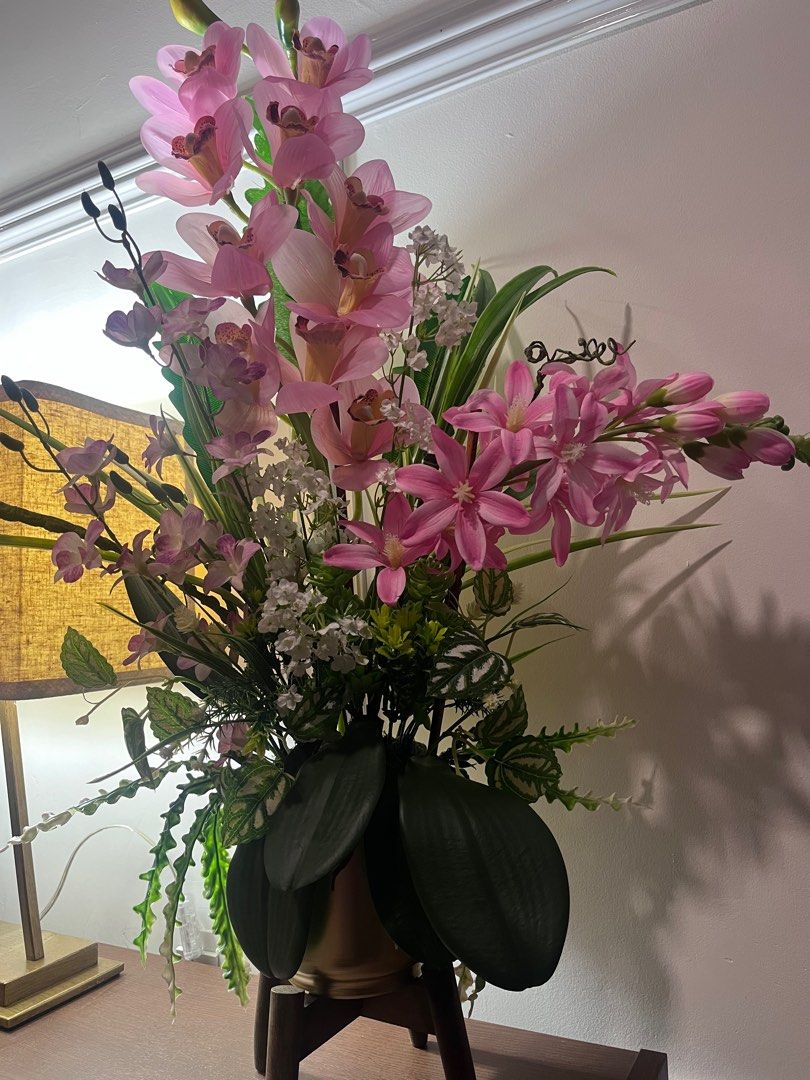 SSF artificial flower arrangement + SSF vase to let go!, Furniture ...