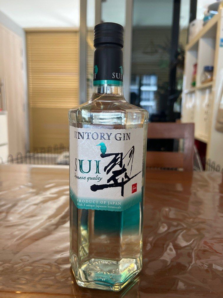 Suntory Gin - SUI, Food & Drinks, Alcoholic Beverages on Carousell