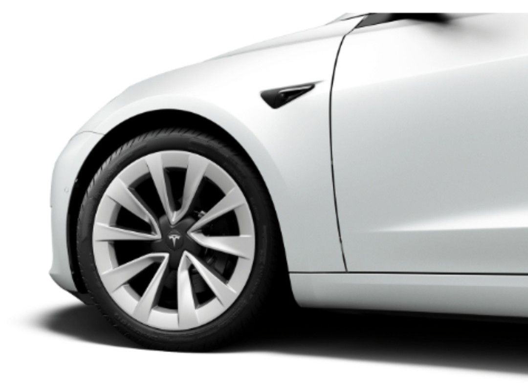 Tesla Model 3 19" rims with tyres, Car Accessories, Tyres & Rims on ...