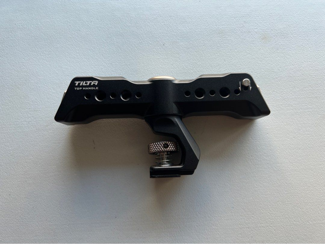Tilta rotatable top handle and red Komodo top plate, Photography, Video ...