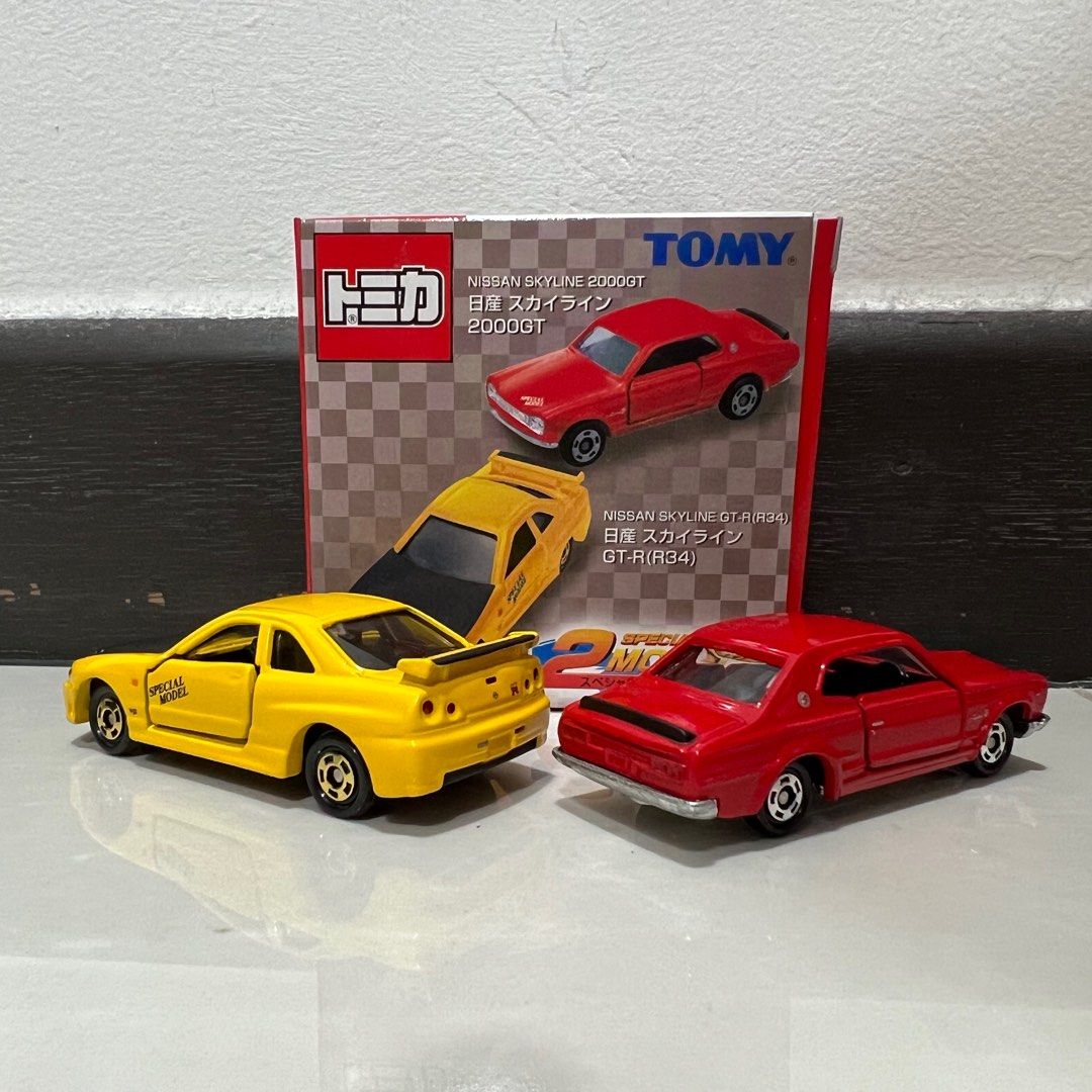 Tomica Nissan Skyline 2 Models Set - Nissan Skyline 2000GT & Nissan ...
