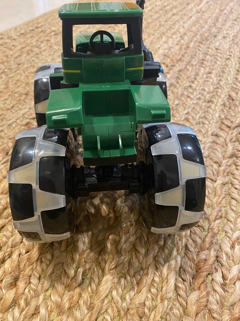 TOMY John Deere Monster Treads Lightning Wheels Tractor, Hobbies & Toys ...