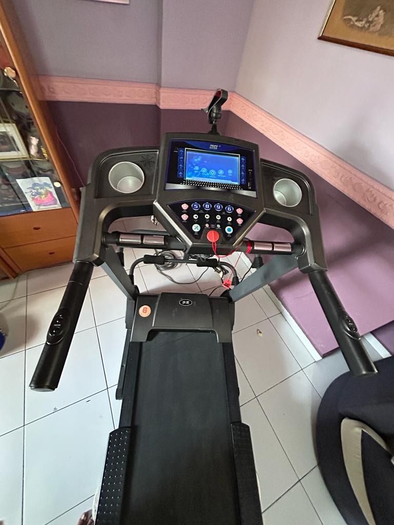 Treadmill / Walker / Fitness Cardio , Health & Nutrition, Health ...