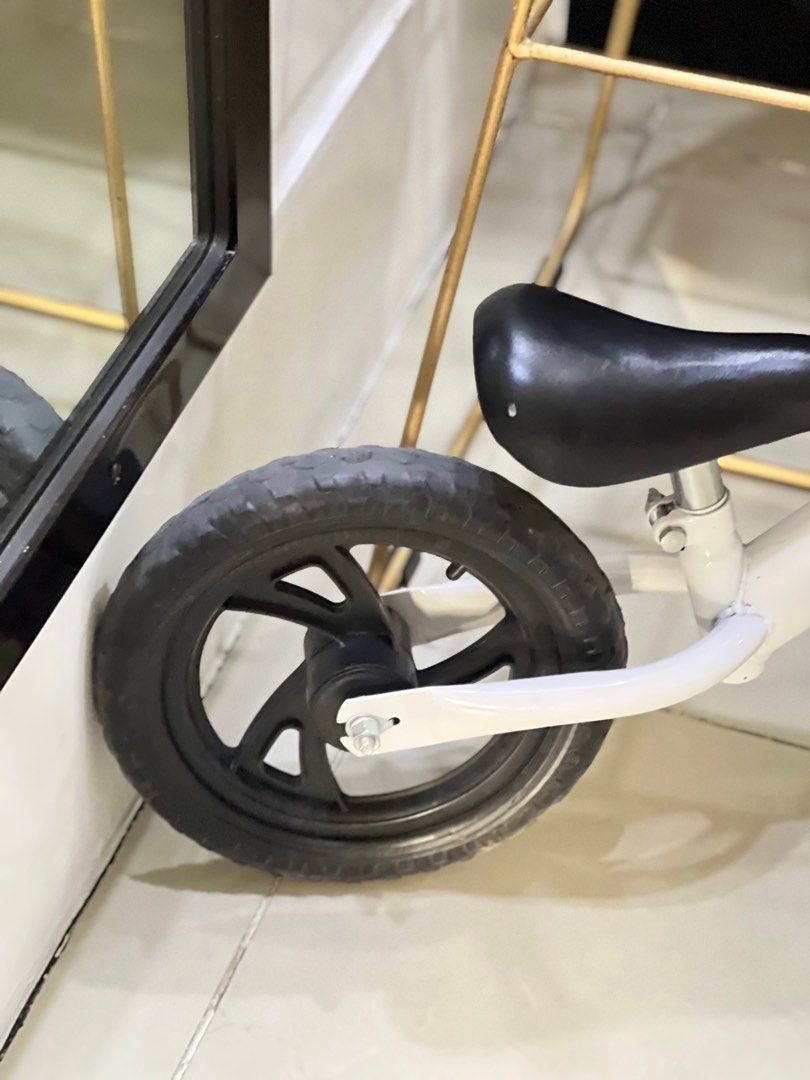Training Balancing Bike, Sports Equipment, Bicycles & Parts, Bicycles ...