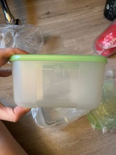 Tupperware container 2.6L, Furniture & Home Living, Kitchenware ...